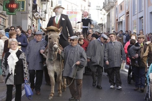 El Pelele cambia de recorrido y abre esta mañana el Carnaval más ...