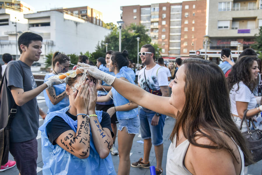 Las calles de Badajoz están invadidas de estudiantes que celebran las ...